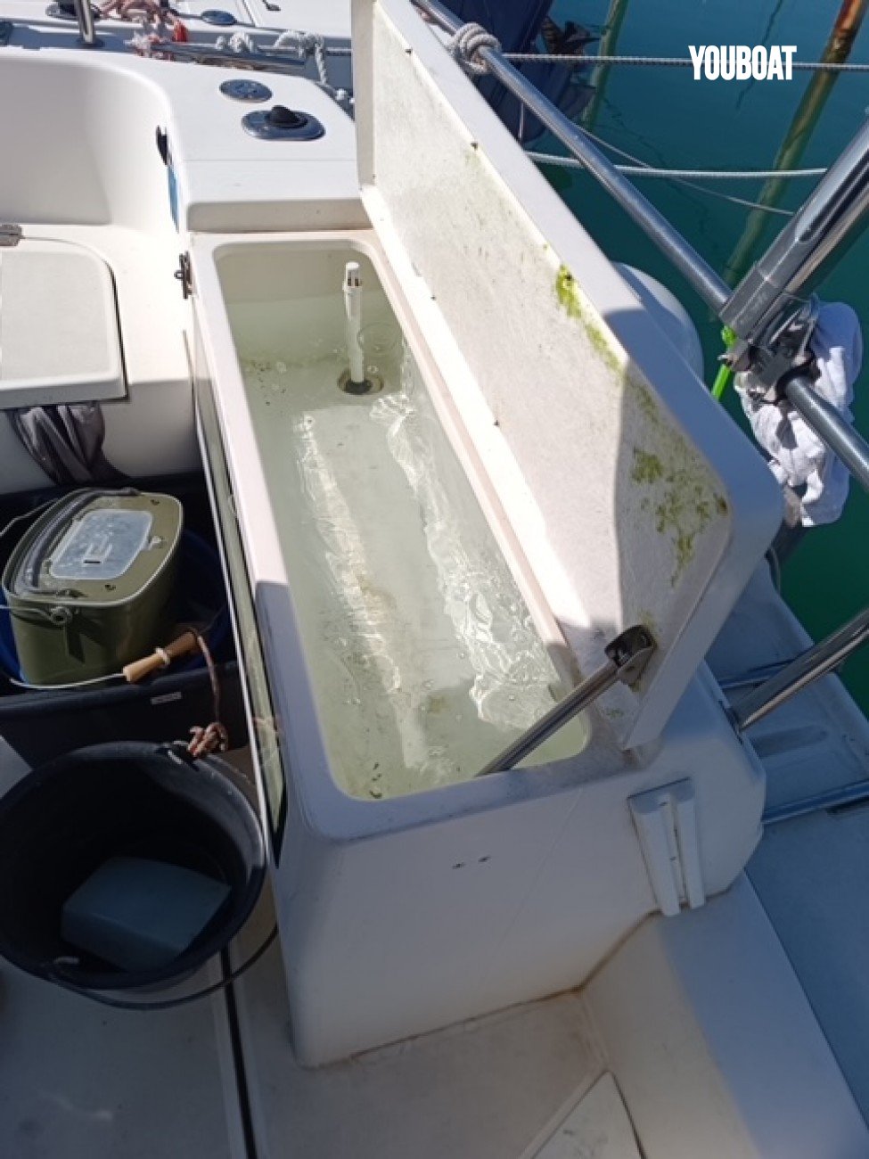 Vente Arvor 230 occasion - Bateau à Moteur avec Cabine à La Grande ...