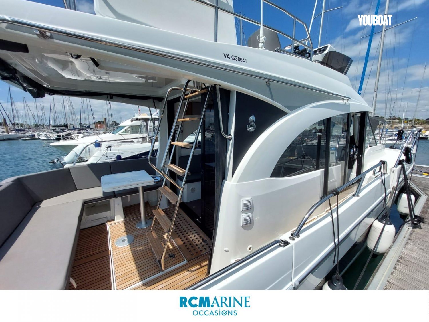 Vente Beneteau Antares 11 occasion - Bateau à Moteur avec Cabine à LE CROUESTY, France | Youboat FR