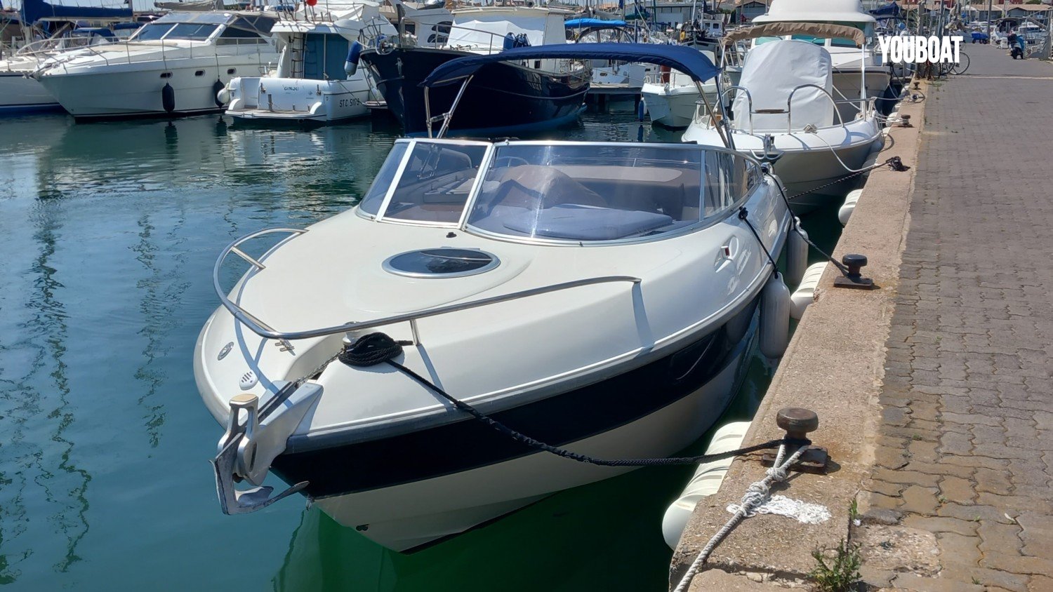 Vente Cranchi CSL 27 occasion - Bateau à Moteur avec Cabine à cap d ...