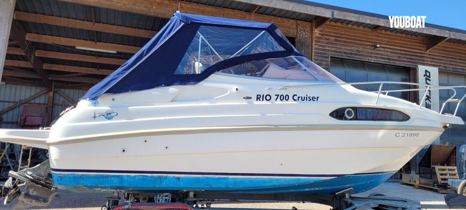 Vente Rio 700 Cruiser occasion - Bateau à Moteur avec Cabine à Lusigny ...