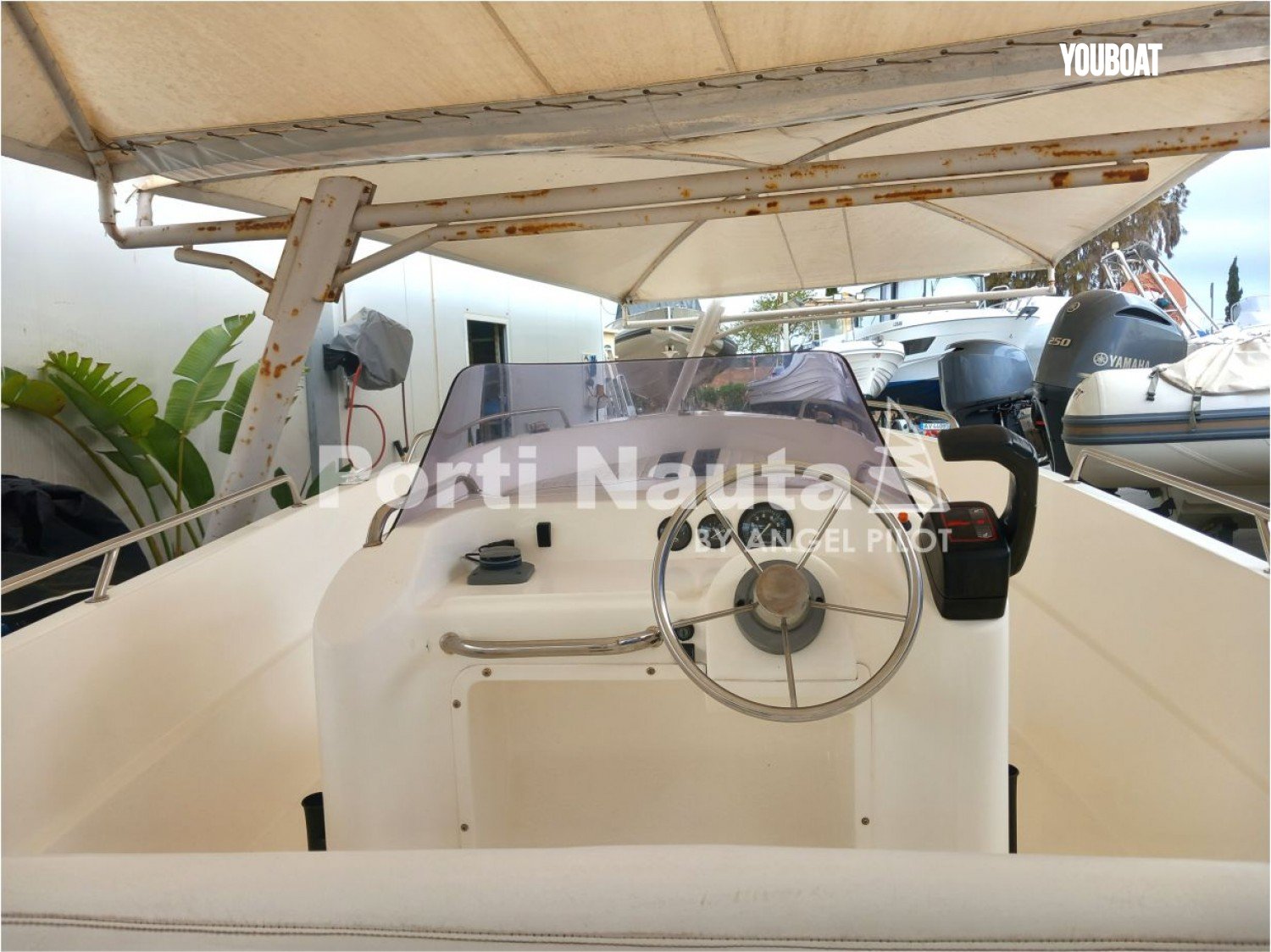 Vente Salcombe Flyer 530 occasion - Bateau à Moteur de Pêche à Lagoa, Portugal | Youboat FR
