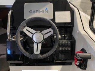 Vente Beneteau Antares 8 OB V2 neuf - Bateau à Moteur Day Cruiser à saint malo, France | Youboat FR